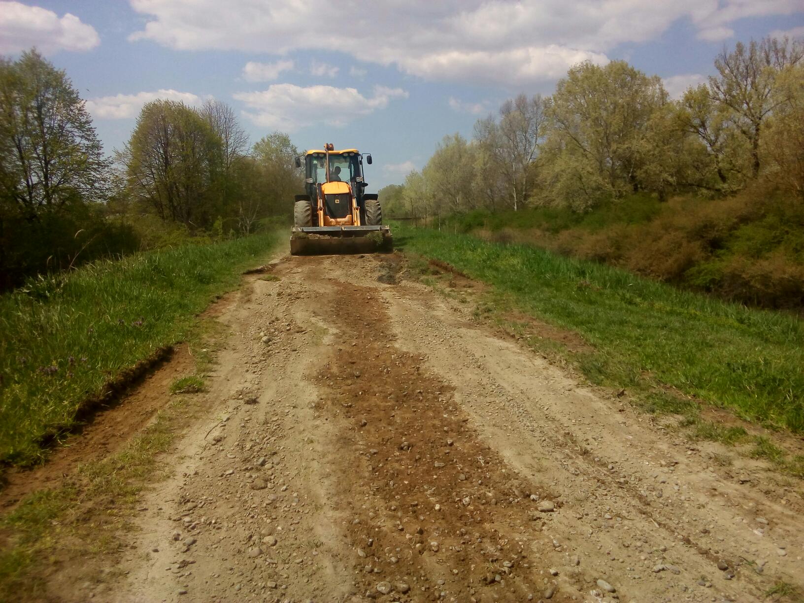 Виконання ремонтно доглядових робіт в зоні діяльності Виноградівського МУВГ « Басейнове